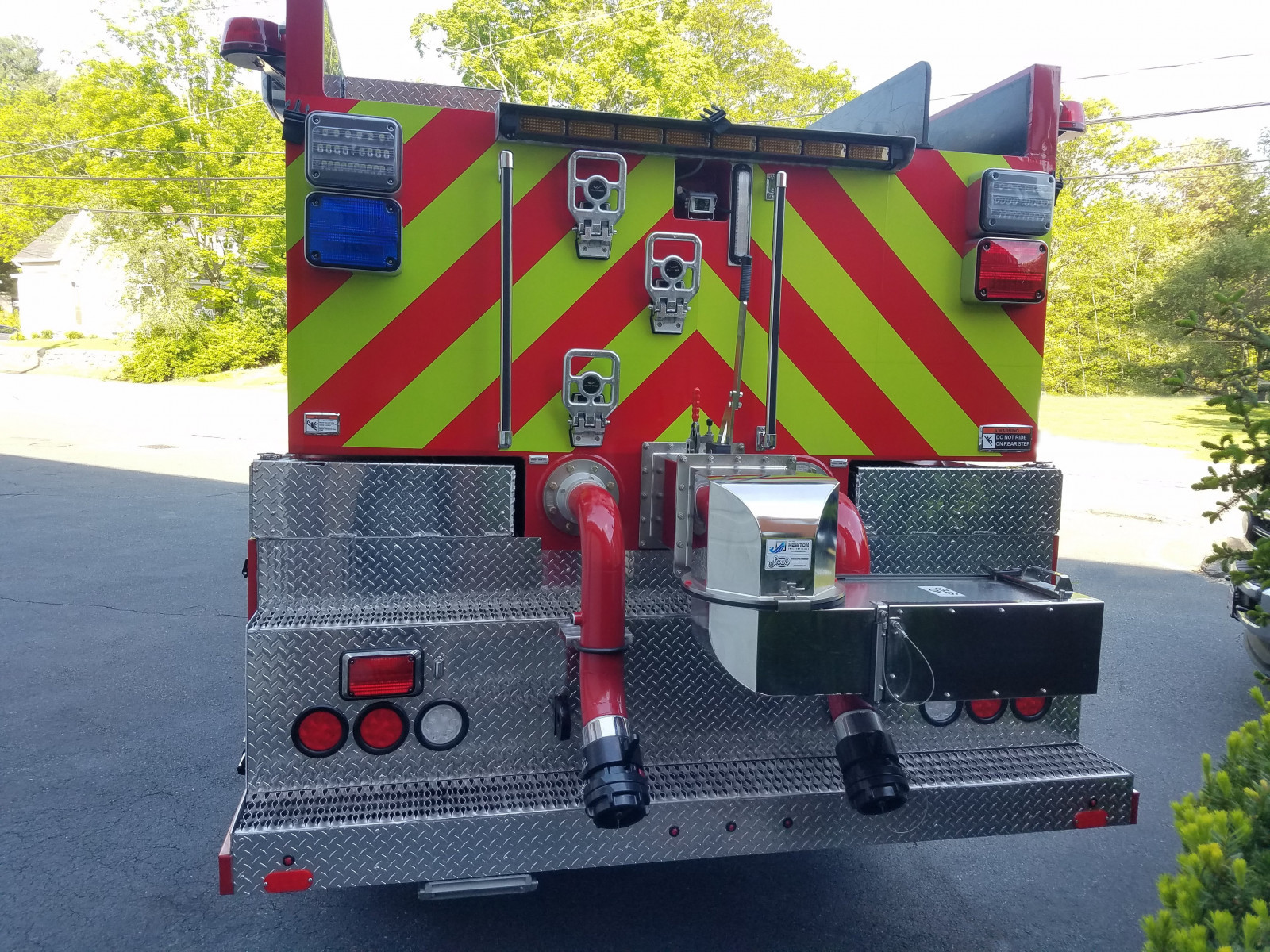 3000 Gallon Tanker Fire Truck - Bulldog Fire Apparatus